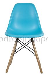 Sleek Modern Chair in Blue| Stylish and Comfortable Seating